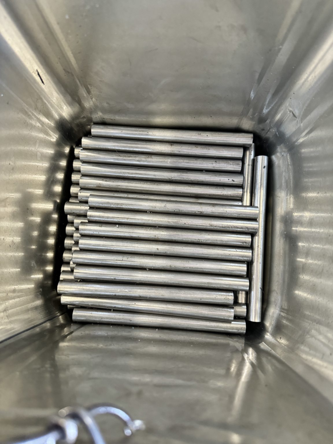 鋼材加工実績 アーカイブ - 【埼玉近県無料配送】鋼材鋼管（パイプ）卸販売・加工なら｜山一鋼管株式会社